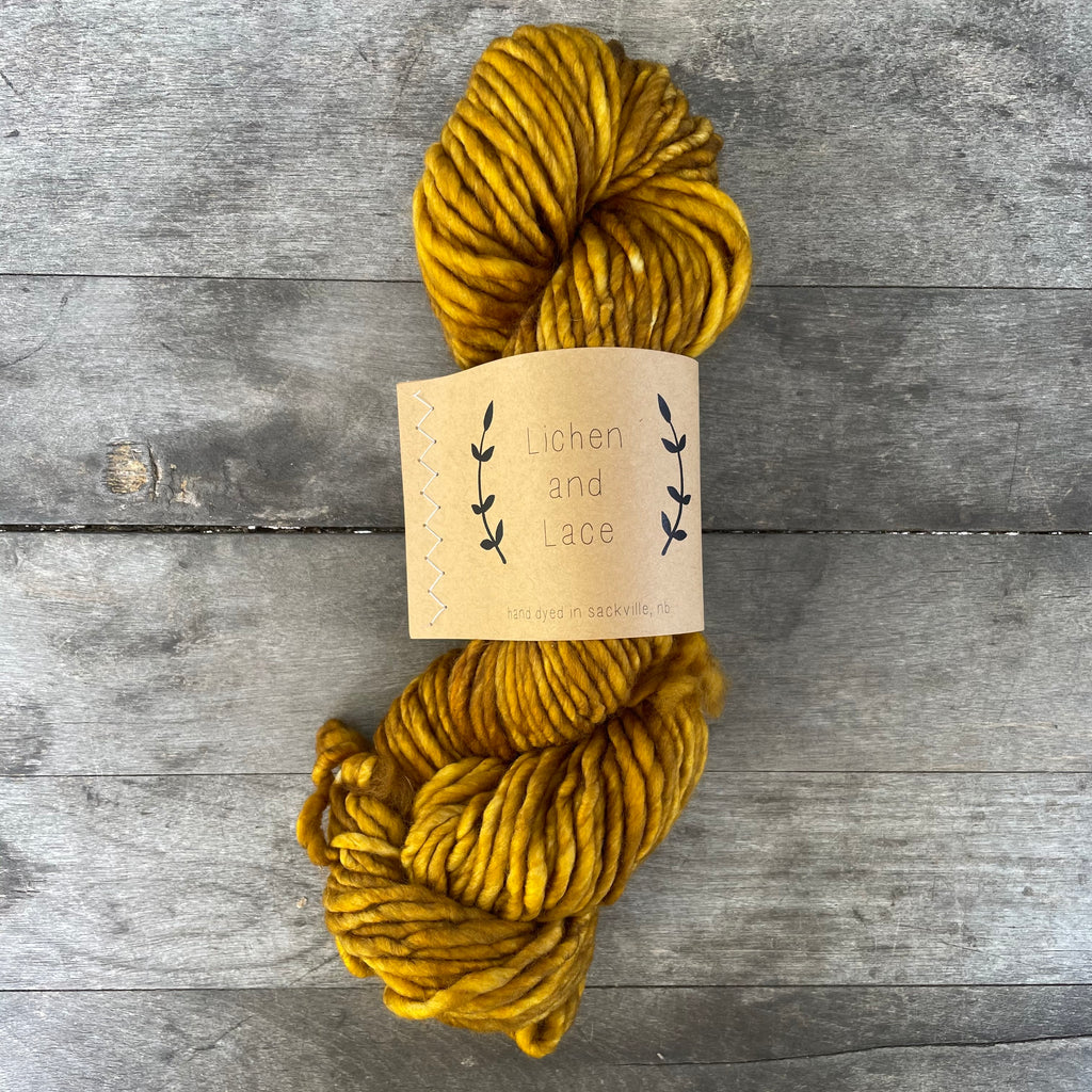 amber – Lichen and Lace